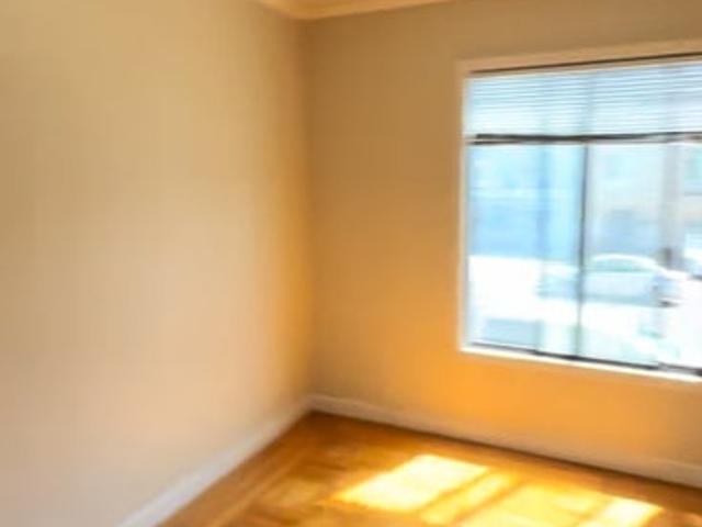 Need roommate for college group in outer subset