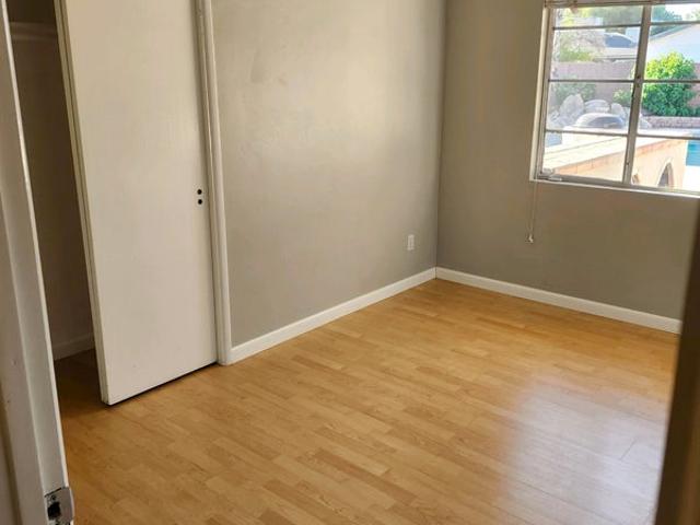 Need roommate