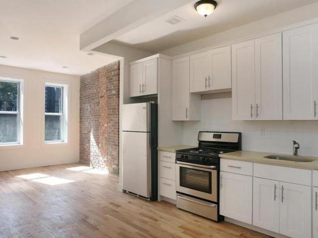 NEED TO MOVE? MOVE IN NOW