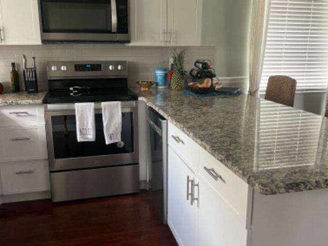 Need 1 female roommate for spare BRbathroom in an