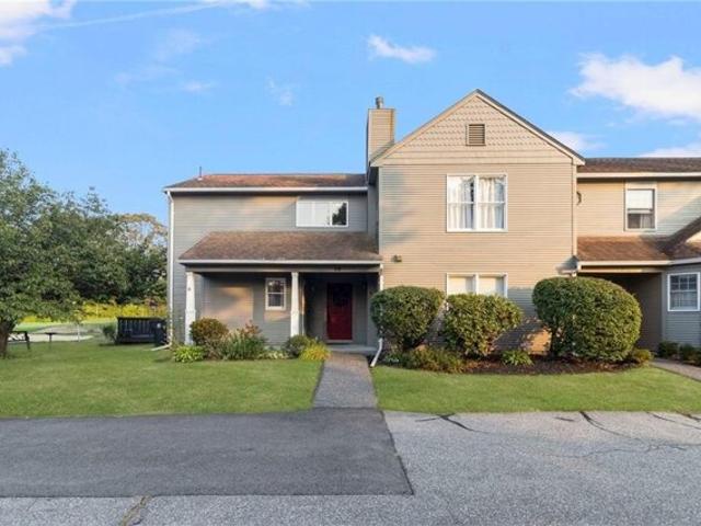 Needle Grove Pt Unit D, North Providence, Condo For Sale