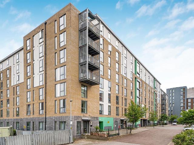 Needleman Close, Colindale, London NW9, 2 bed flat to rent, £2,200 pcm | PrimeLocation
