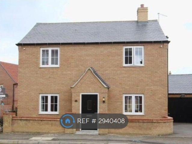 Needlepin Way, Buckingham MK18, 4 bed detached house to rent, £2,100 pcm | PrimeLocation
