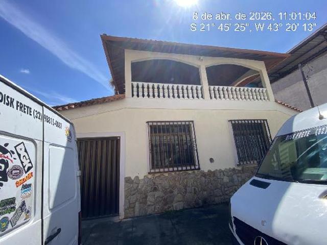 Negócio com vantagem — Casa no Sao Bernardo, Juiz de Fora MG, Nº 85, 3 quartos, 1 vaga, 178m² | Leilão