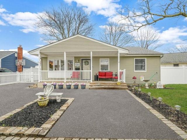Nehring Ave, Babylon, Home For Sale