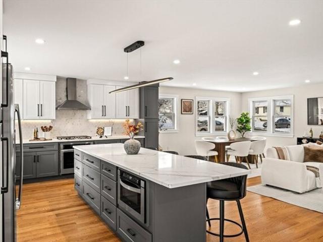 Neillian Way Unit A, Bedford, Condo For Sale