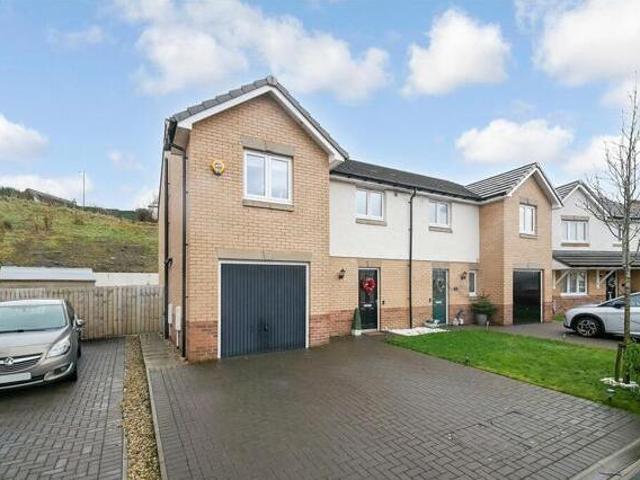 Neilston, Gebbie Way, Glasgow, 3 Bedroom Semi detached