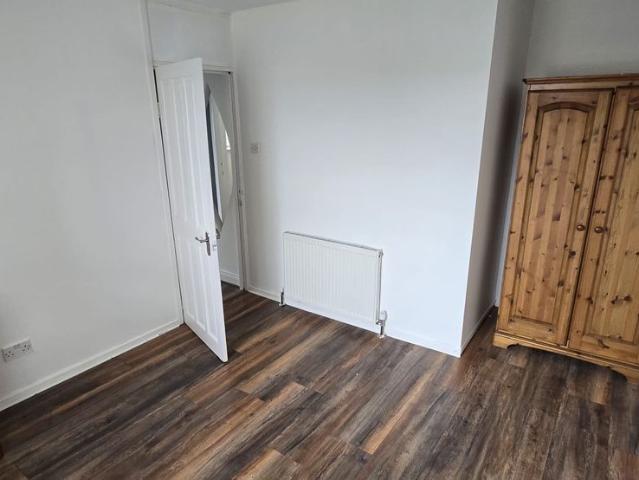Neilvaig Drive, Glasgow G73, 3 bed flat to rent, £950 pcm | PrimeLocation