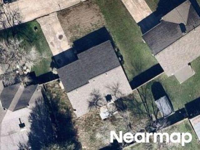 Nelwood Dr
