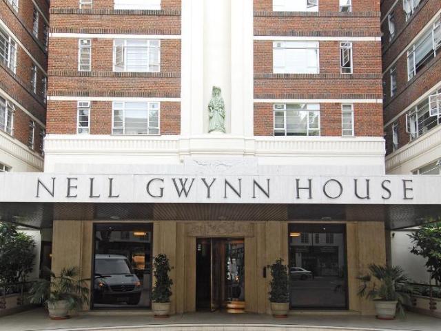 Nell Gwynn House, Sloane Avenue. Studio to rent £2,000 pcm £462 pw