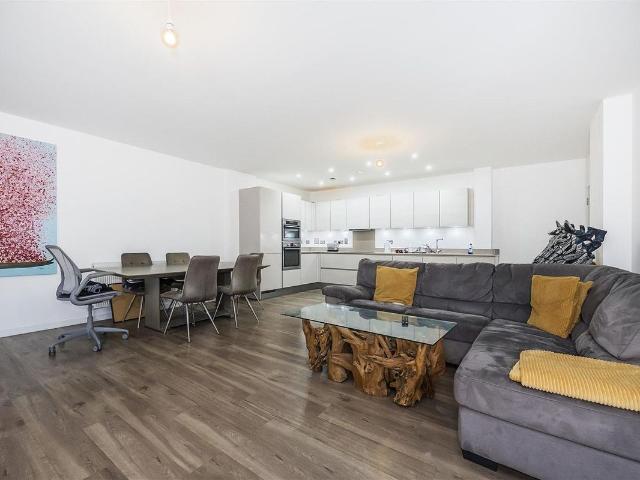 Nellie Cressall Way, London E3, 3 bed flat to rent, £3,150 pcm | PrimeLocation