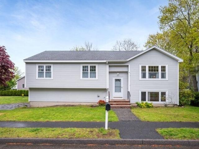 Nells Pond Rd, Lynn, Home For Sale