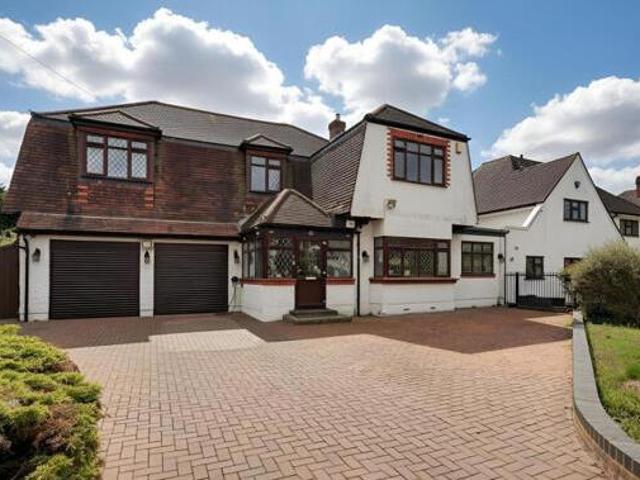 Nelmes Crescent, Emerson Park, 5 Bedroom Detached