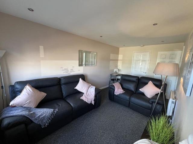 Nelson Court, Top Floor, AB24