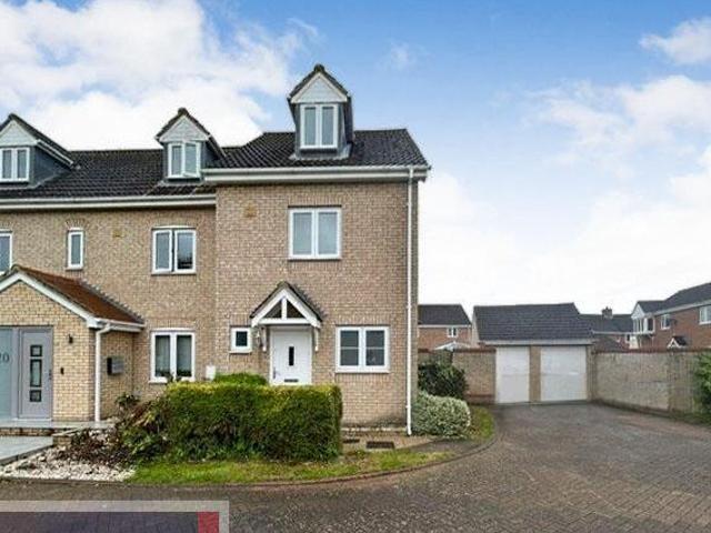 Nelson Crescent, Longstanton, 3 Bedroom Town