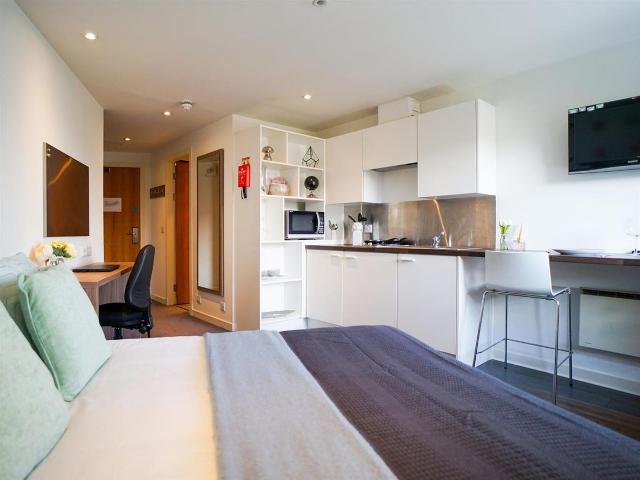 Nelson Mandela Place, Glasgow G2, Studio to rent, £975 pcm | PrimeLocation