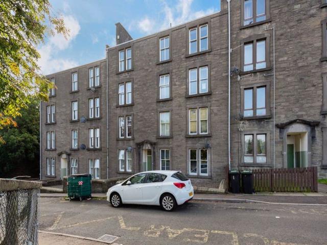 Nelson Street, Dundee DD1, 3 bed flat to rent, £950 pcm | PrimeLocation