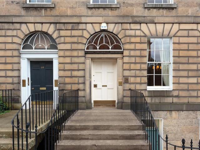 Nelson Street, Edinburgh 2 bed apartment to rent £3,400 pcm £785 pw