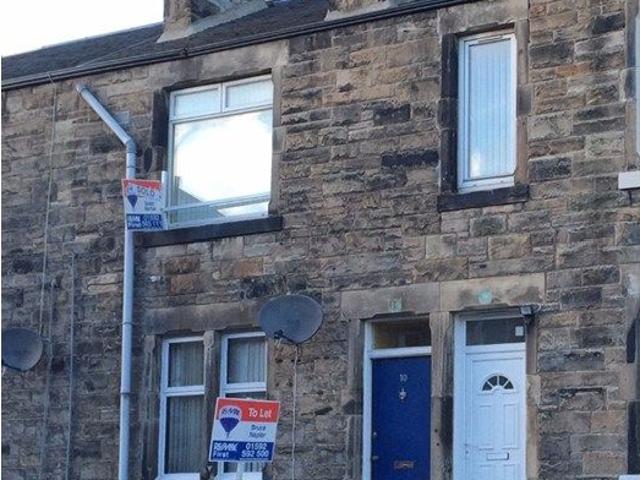 Nelson Street, Kirkcaldy KY2, 2 bed flat to rent, £700 pcm | PrimeLocation