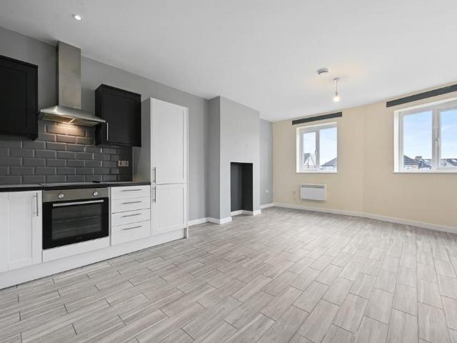 Nelson Road, Twickenham 1 bed flat to rent £1,450 pcm £335 pw