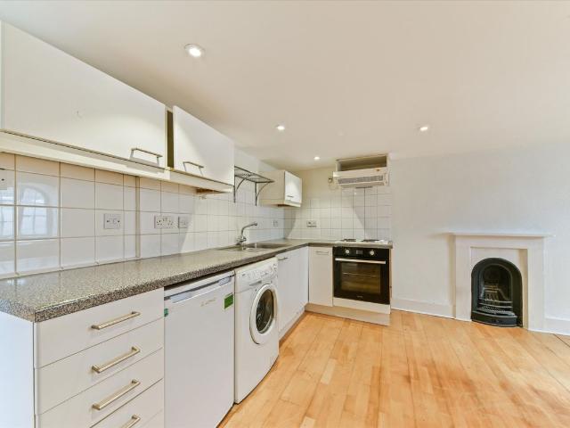 Nelson Road, Greenwich, London SE10, 1 bed flat to rent, £1,750 pcm | PrimeLocation