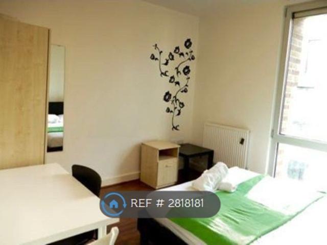Nelson Walk, London E3, Room to rent, £950 pcm | PrimeLocation