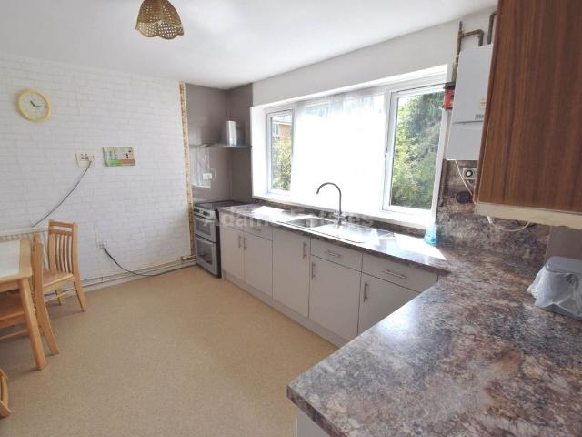 Nelson Terrace, Reading RG1, 4 bed flat to rent, £2,200 pcm | PrimeLocation