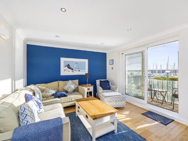 Neptune Court, Brighton Marina Village 3 bed apartment to rent £5,200 pcm £1,200 pw