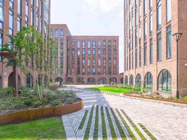 Neptune Place, Liverpool, 2 Bedroom Flat