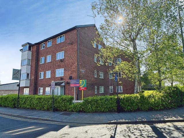 Neptune Road, Maybury Court Neptune. 2 bed flat to rent £1,700 pcm £392 pw