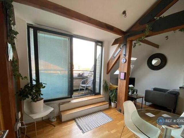 Neptune Street, Leeds, 2 Bedroom Flat