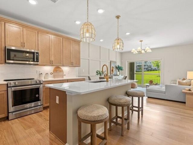 Neponset St Ste,canton, Condo For Sale