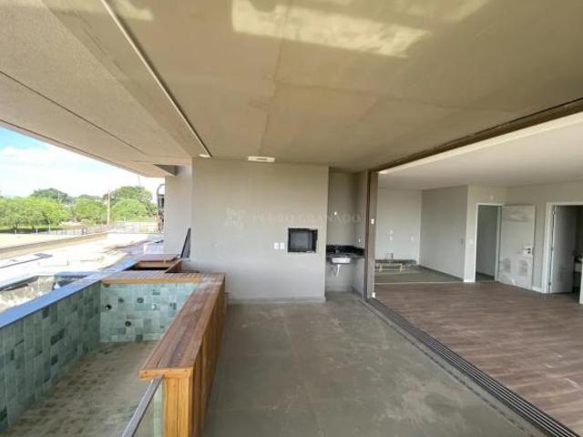 Nest 635 Vertical House