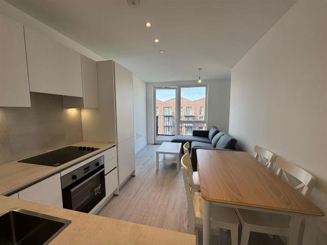 Nestles Avenue, Hayes UB3, 1 bed flat to rent, £1,550 pcm | PrimeLocation