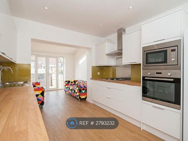 Nesbitt Road, Brighton BN2, 6 bed shared accommodation to rent, £3,354 pcm | PrimeLocation