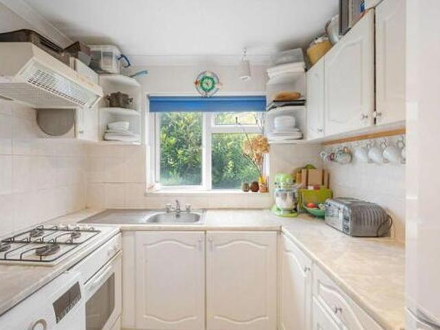 Netherwood Road, Brook Green, 2 Bedroom Flat