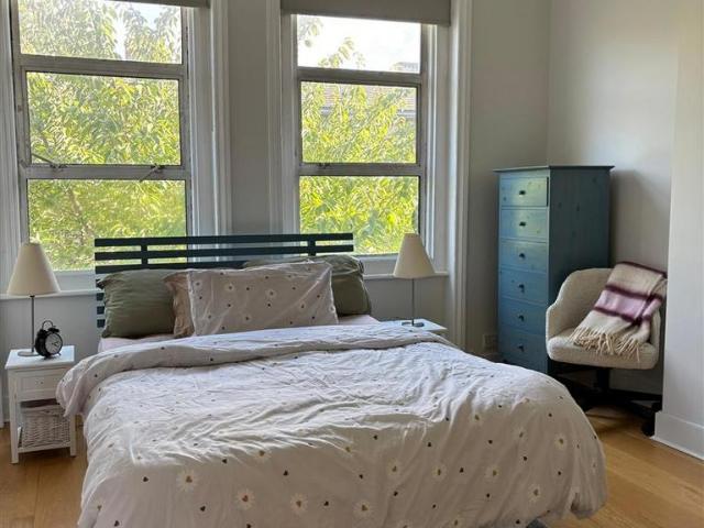 Netherwood Road, London 2 bed house to rent £2,650 pcm £612 pw