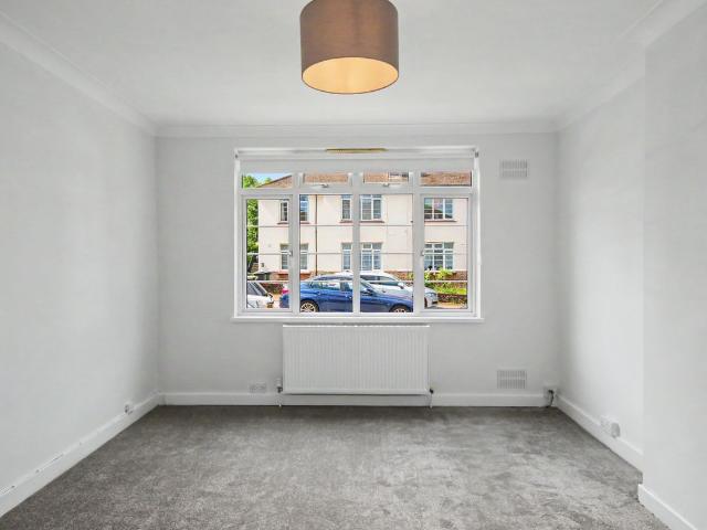 Nether Close, Ms202, Finchley N3, 2 bed flat to rent, £1,850 pcm | PrimeLocation