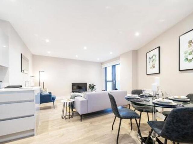Nether Street, London, 2 Bedroom Apartment