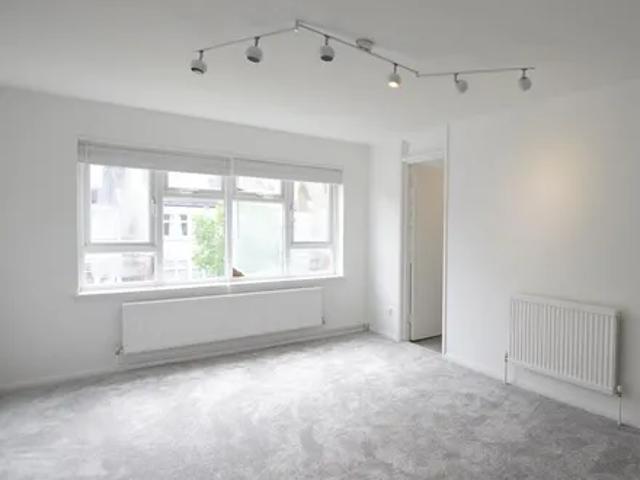 Nether Street, London, N3 1AN, United Kingdom | 2 bed apartment for rent #124831962 | Rentberry