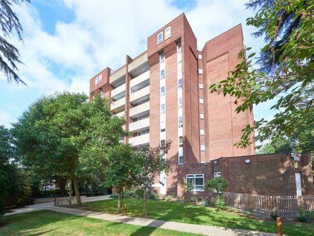 Nether Street, London N3 2 bed apartment to rent £1,700 pcm £392 pw