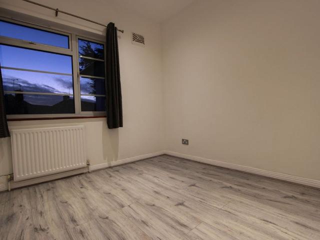 Nether Street, London N12, 2 bed maisonette to rent, £1,900 pcm | PrimeLocation