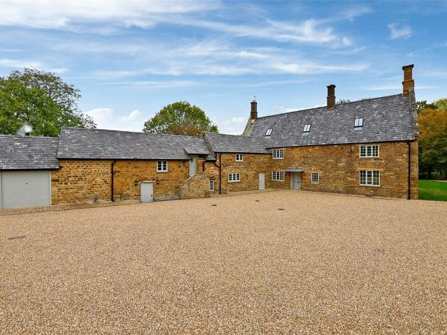 Nethercote, Banbury, Oxfordshire OX17, 5 bed detached house to rent, £4,950 pcm | PrimeLocation
