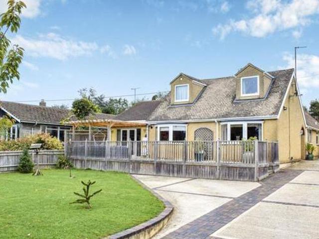 Nethercote Road, Tackley, 4 Bedroom Chalet