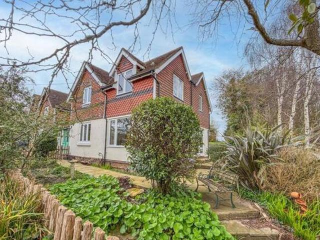 Netherfield Hill, Battle, 4 Bedroom Semi detached