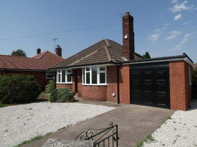 Netherfield Lane, Mansfield, NG20 3 bed bungalow to rent £1,195 pcm £276 pw