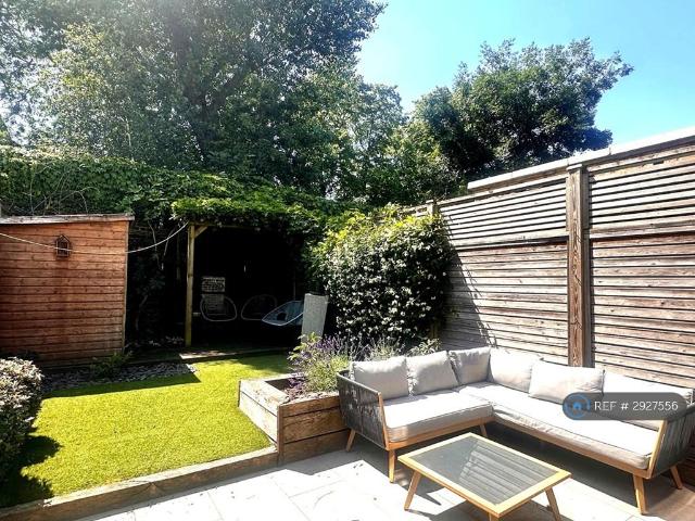 Netherford Road, London, SW4 4 bed terraced house to rent £6,000 pcm £1,385 pw