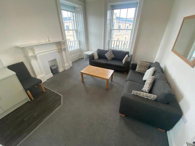 Nethergate, Dundee DD1, 5 bed flat to rent, £2,225 pcm | PrimeLocation