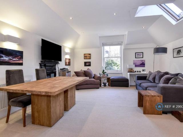 Netherhall Gardens, London, NW3 2 bed flat to rent £3,800 pcm £877 pw
