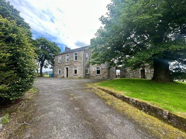 Netherinch Farm, Milton Of Campsie. 5 bed detached house to rent £1,950 pcm £450 pw